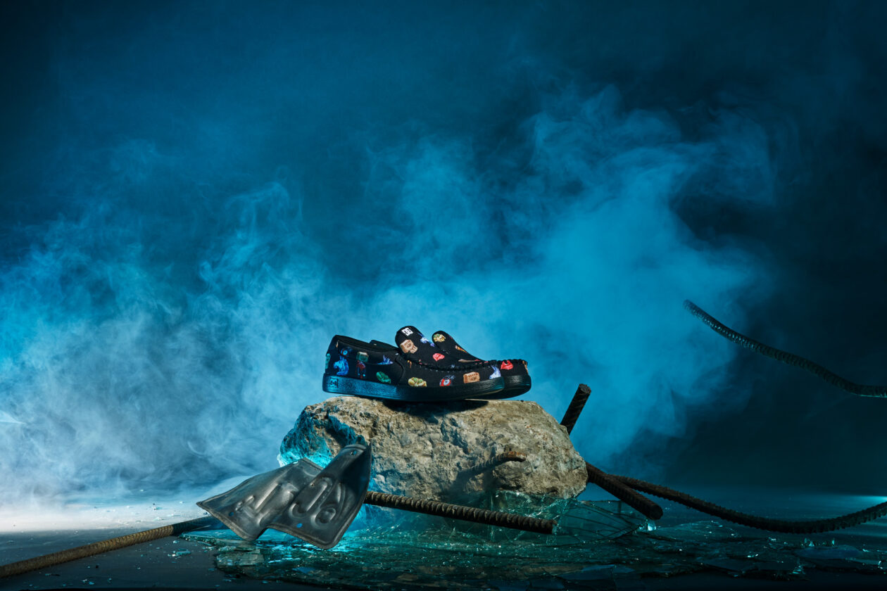 DC Shoes x Marvel Deadpool Collection - The Kickz Stand