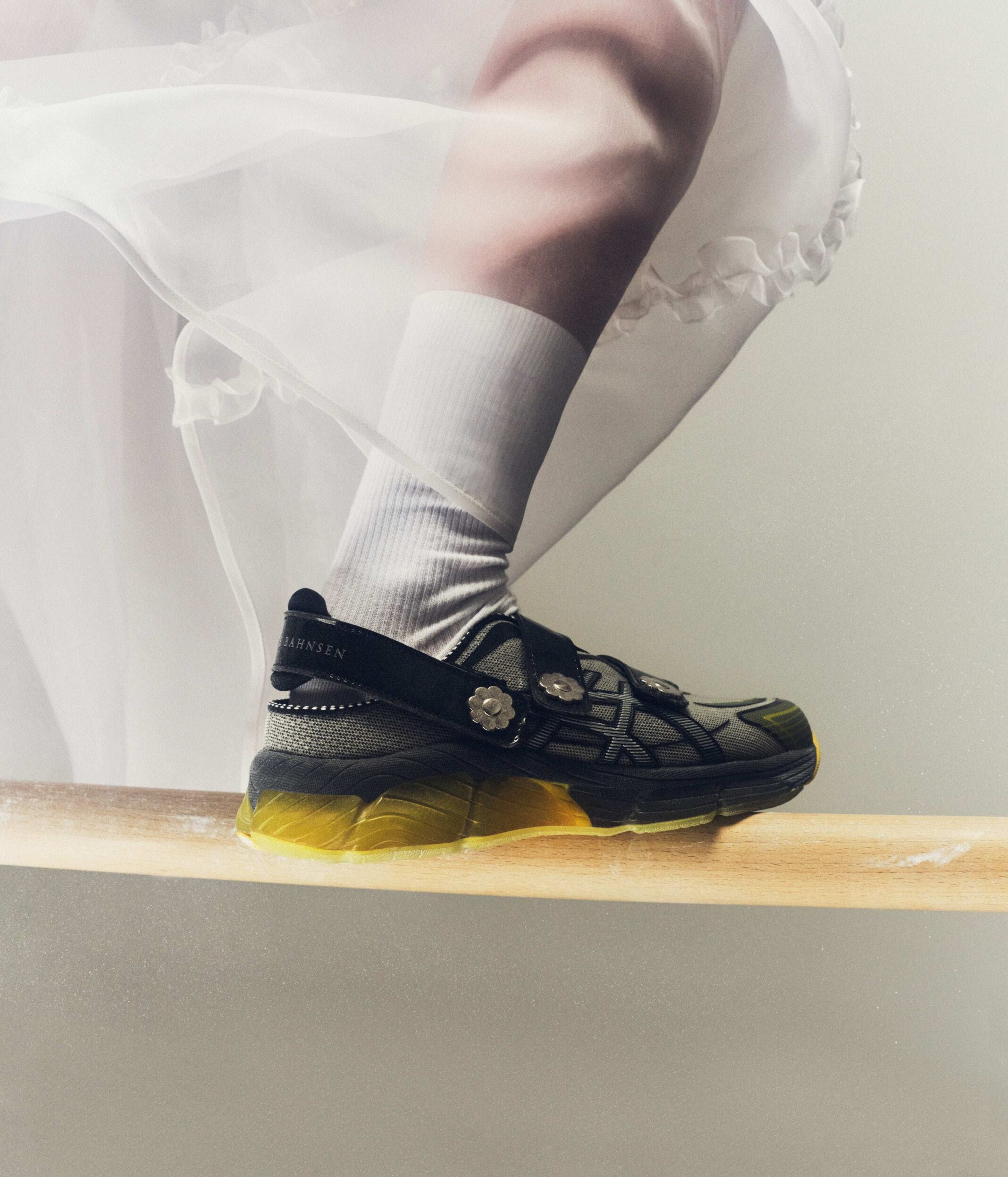 Cecilie Bahnsen x ASICS GEL-QUANTUM 360 VIII - The Kickz Stand