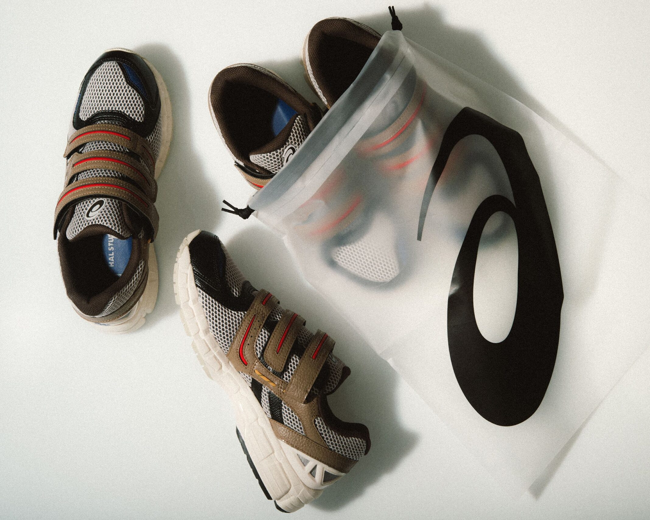 HAL STUDIOS® x ASICS GEL-KAYANO™ 20 "MALT" - The Kickz Stand