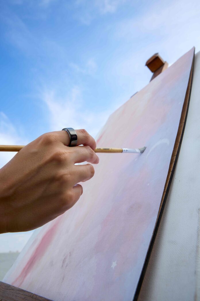 Ultrahuman Ring AIR - The Kickz Stand