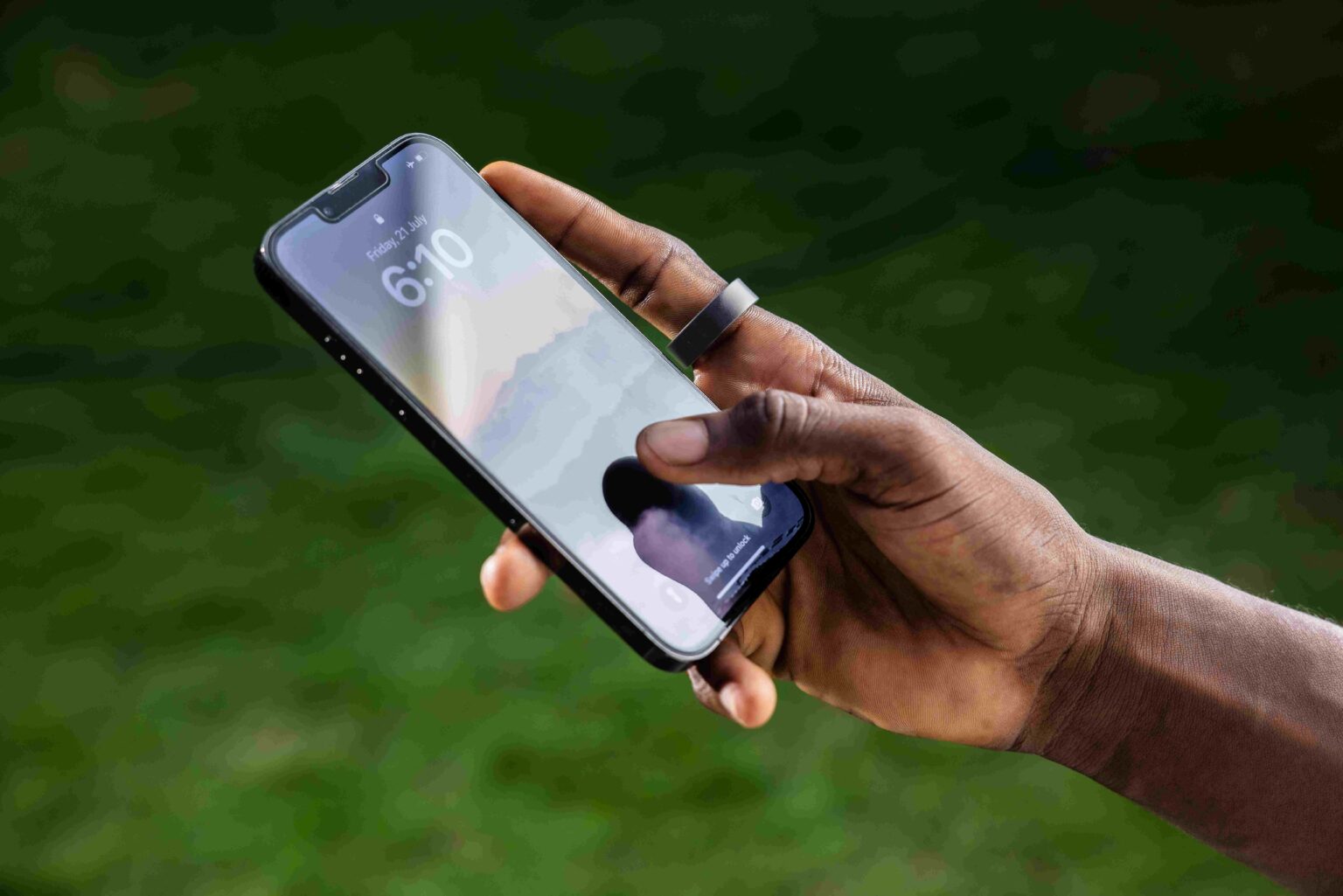 Ultrahuman Ring AIR - The Kickz Stand