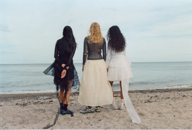 Cecilie Bahnsen x ASICS GEL-CUMULUS™ 16 SSCB - The Kickz Stand